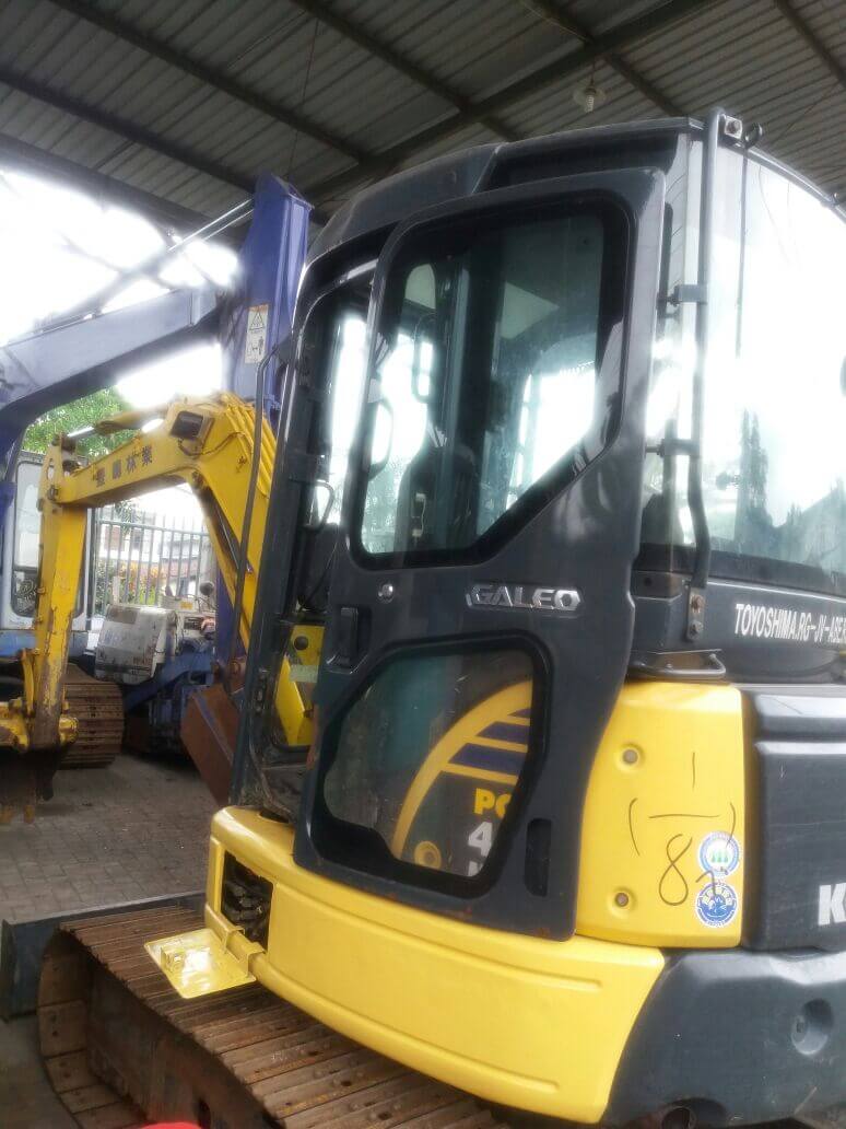 Excavator Komatsu PC40MR-2 SN: 12101 - Produsen dan manufaktur trailer ...